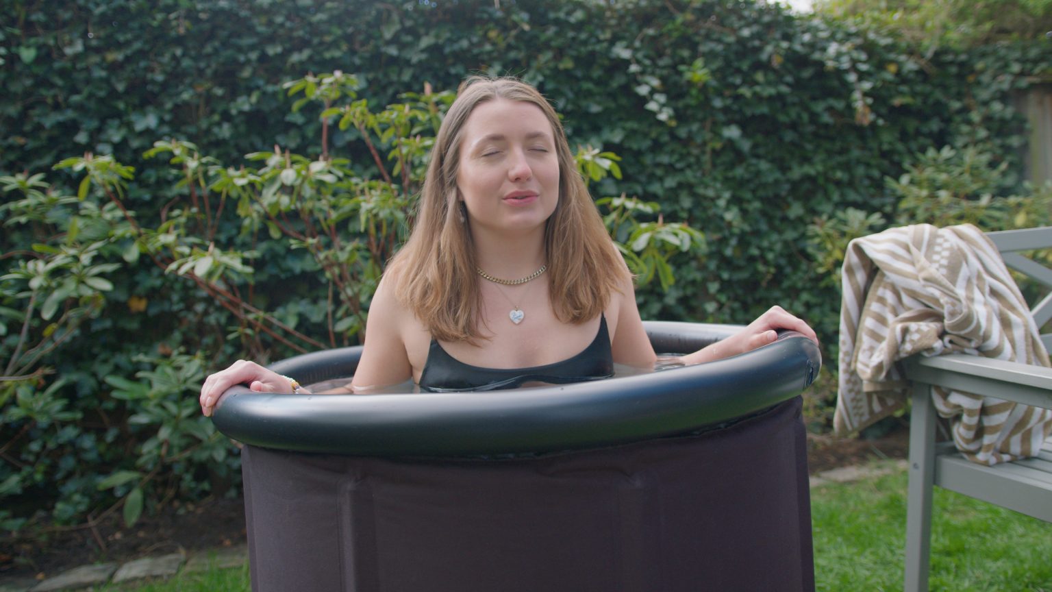 Bedste Isbad Kar & Tønde med låg i 2024 - Se Test Vinder →